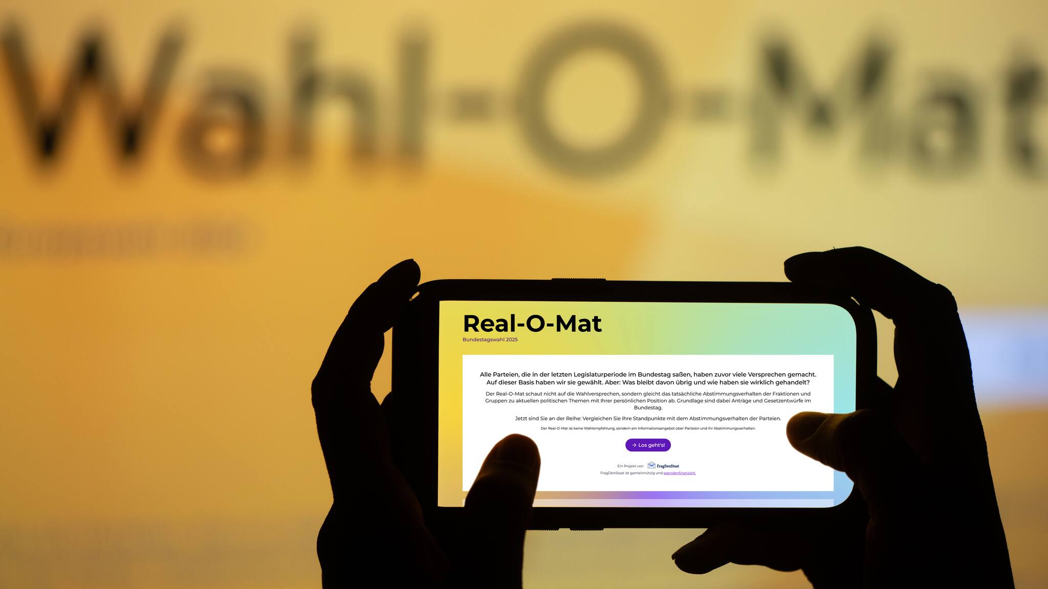 Wahlhilfe zur Bundestagswahl: Unterschied von Real-O-Mat und Wahl-O-Mat