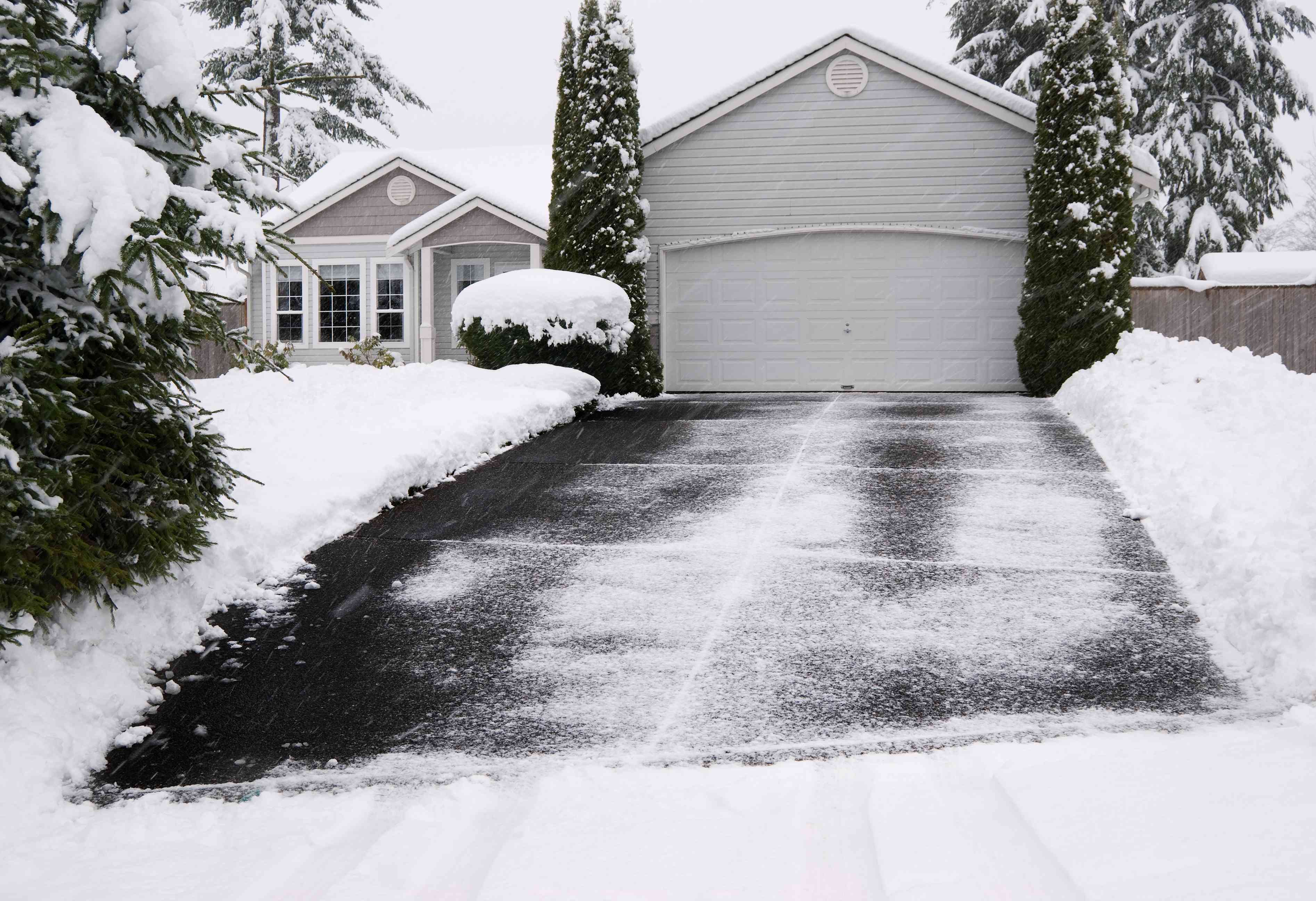 Can you use baking soda on driveway ice? We asked winter maintenance ...