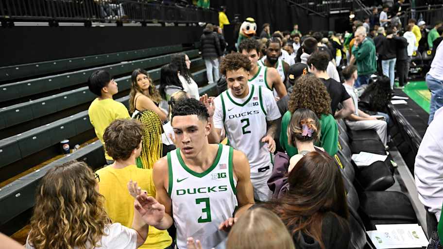 How to Watch Oregon Ducks at Iowa Hawkeyes: TV Channel, Preview ...