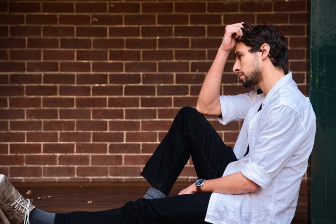 How To Stop Holding Onto Stuff That’s Not Helping You Anymore