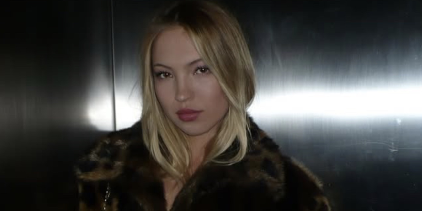 Lila Moss kopíruje svou matku a způsobí senzaci!