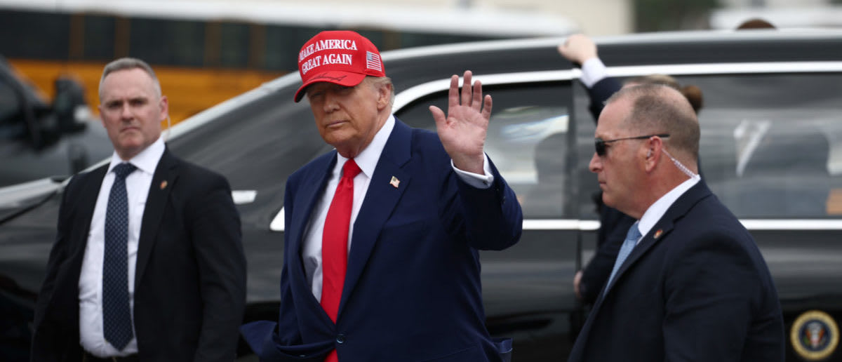 FACT CHECK: Viral Instagram Post Falsely Claims Trump Signed Executive ...