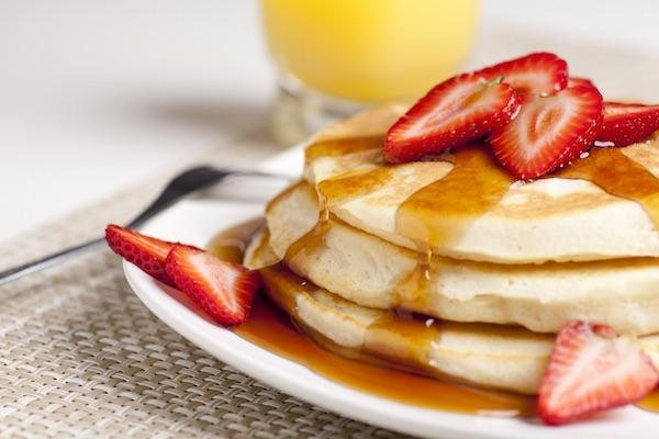 Strawberries and cream buttermilk pancakes for two (perfect for ...