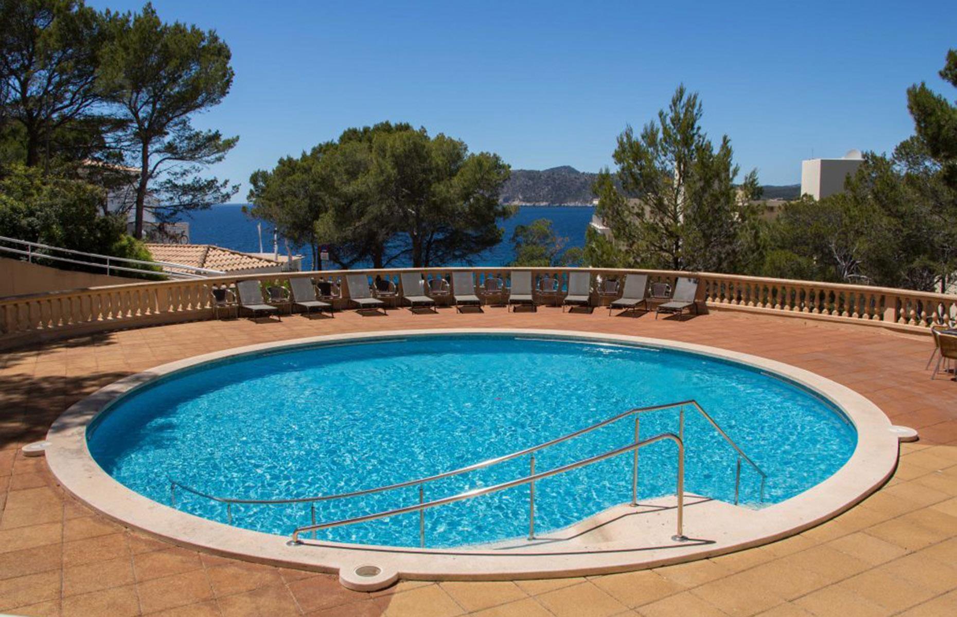 11 luxury retirement homes that look like five-star hotels