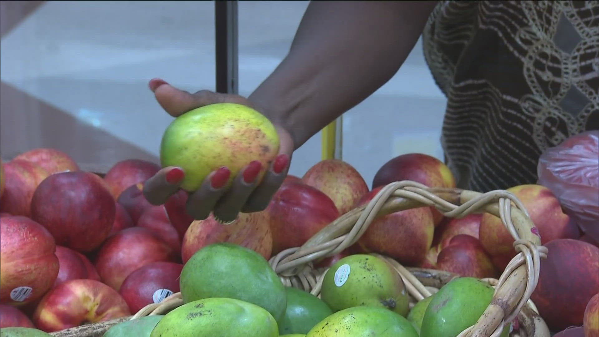 Avoiding foodborne illnesses in fresh produce