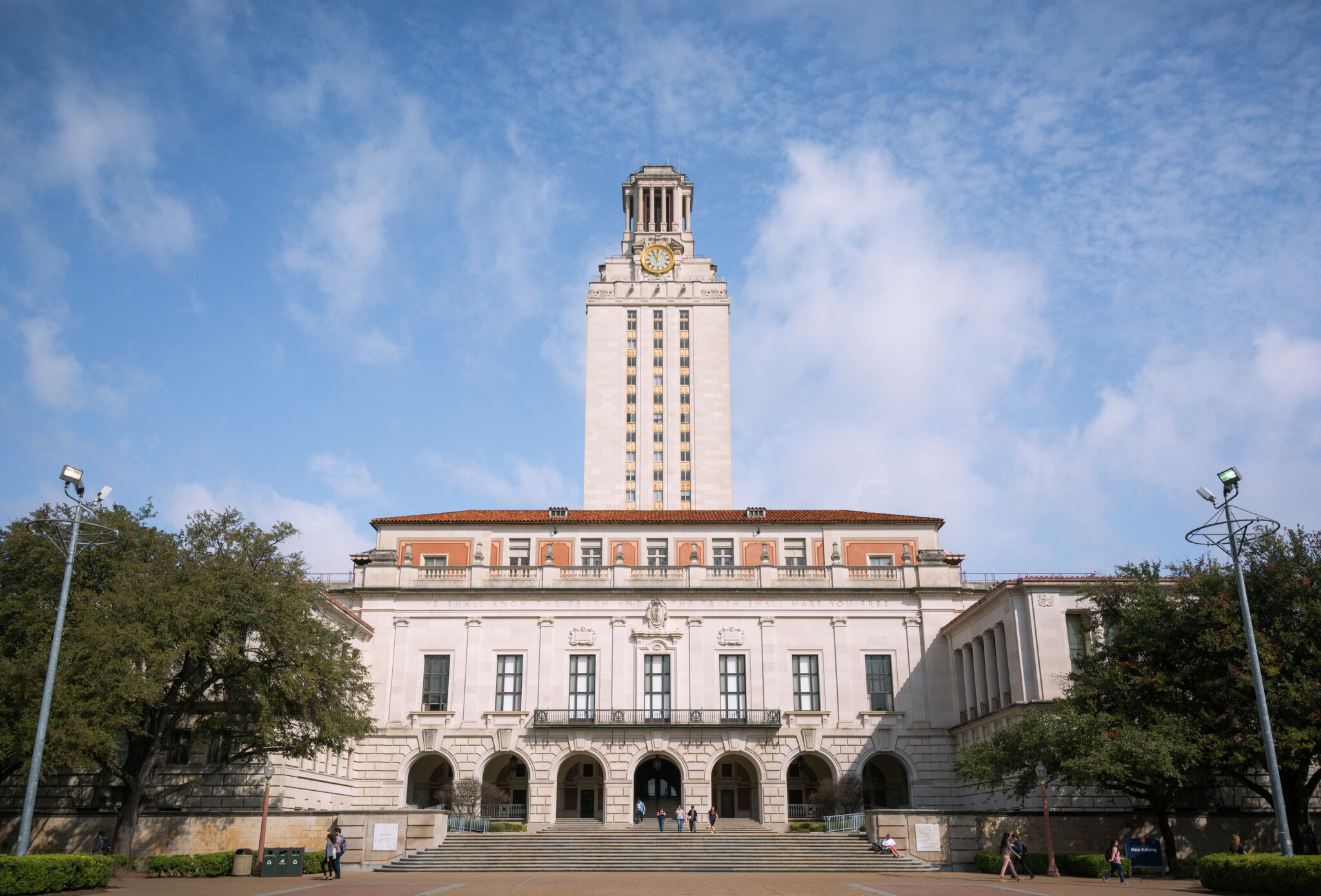 Surprise leadership change at UT-Austin with announcement of new ...