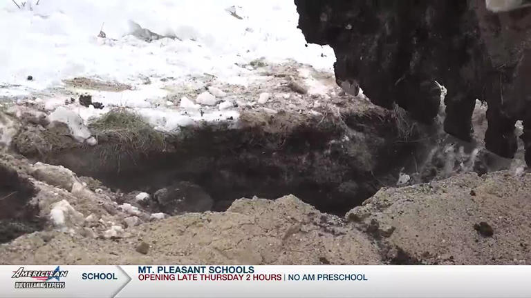 Freezing temperatures making grave digging harder for Cedar Rapids Cemetery