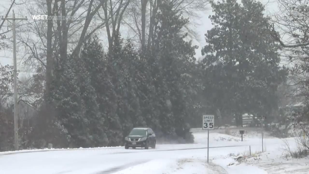 Storm drops heavy snow in Virginia