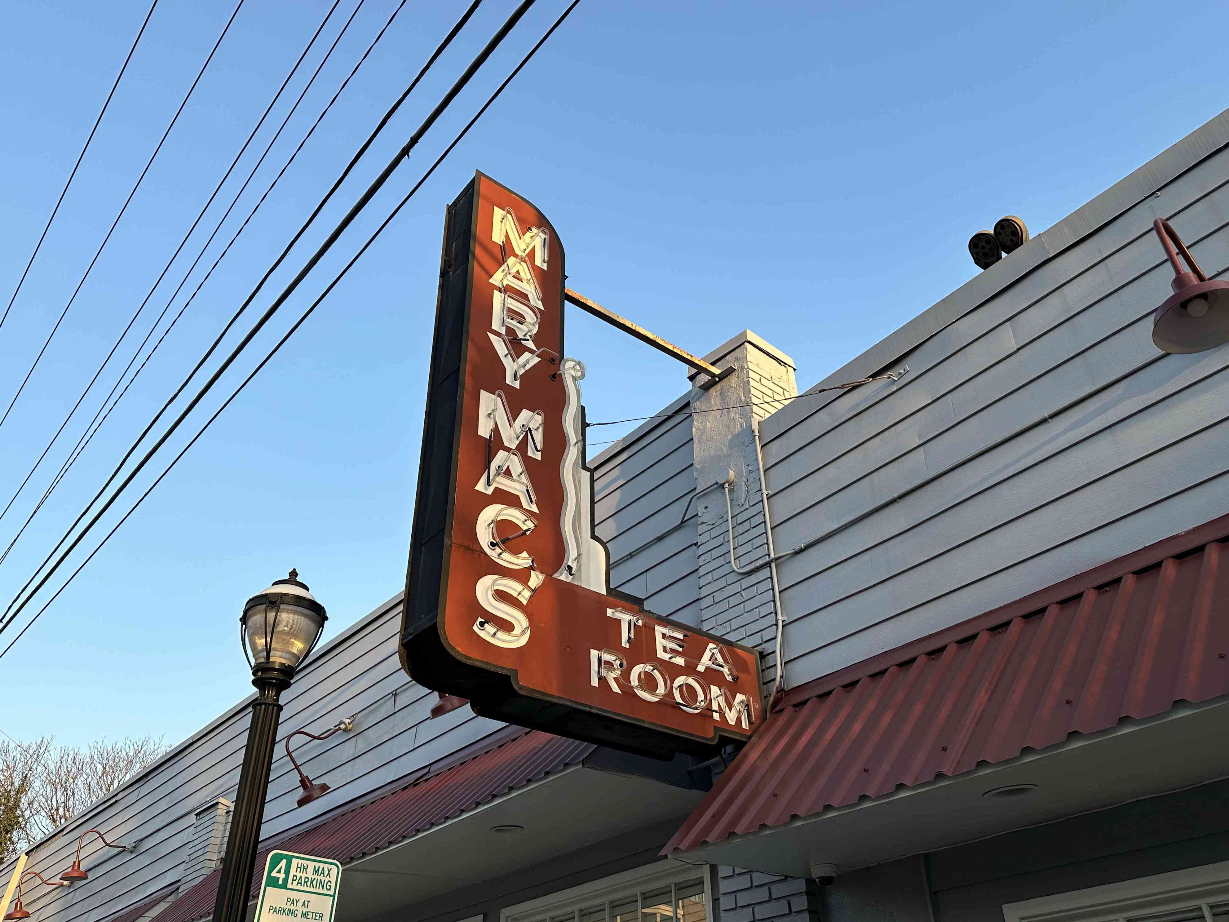 Historic Atlanta Eatery Re-Opening After Roof Collapse
