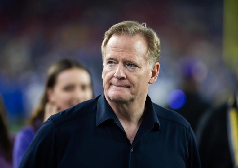 NFL reveals expected 2025 salary cap range to teams NFL reveals expected 2025 salary cap range to teams