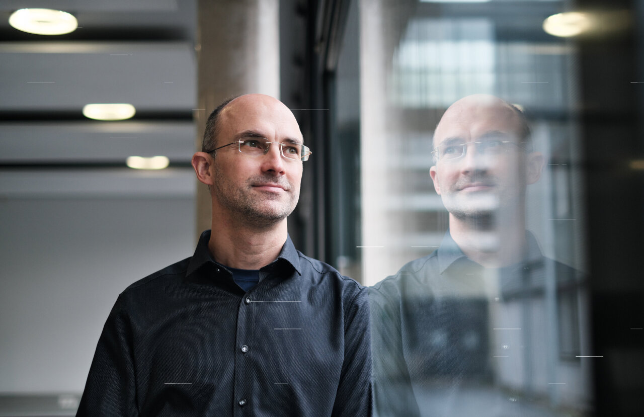 Did Twitter favor tweets from right-wing politicians? International ...