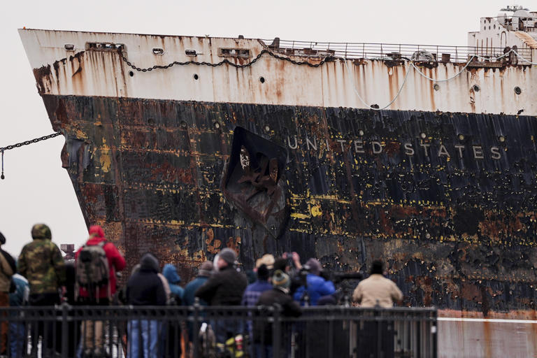 Historic ocean liner departs Philadelphia on voyage to become the world ...