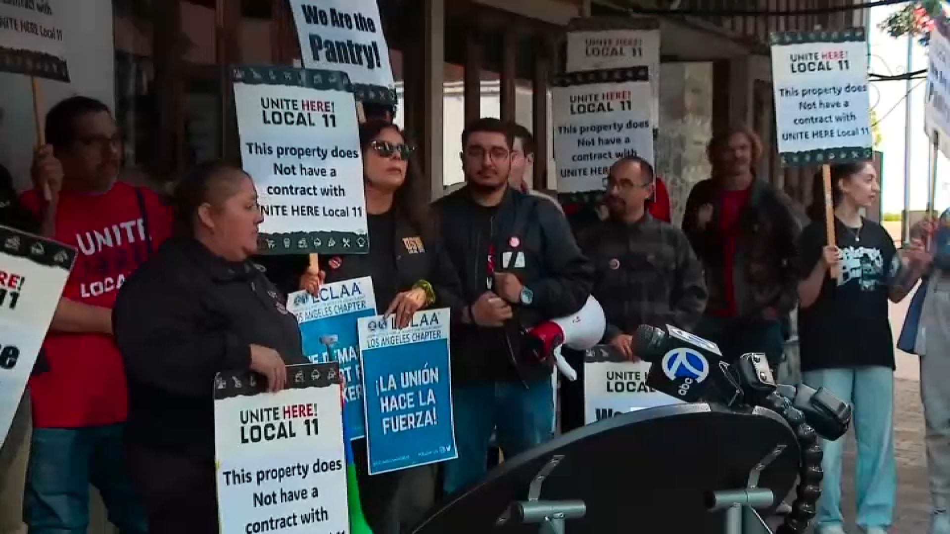 Original Pantry Cafe employees protest possible closure