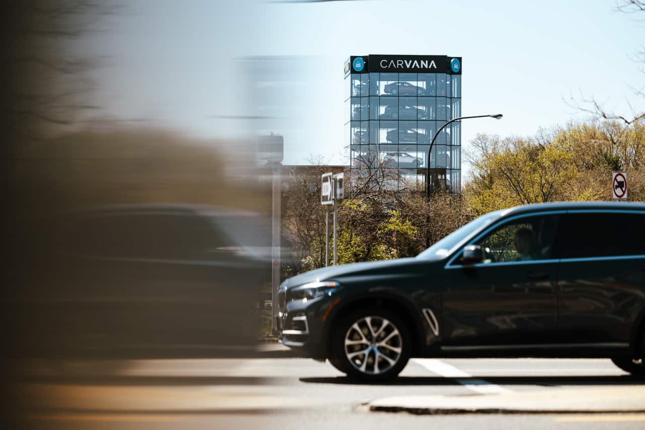 Why Carvana Stock Is Down After Earnings Blew Past Expectations