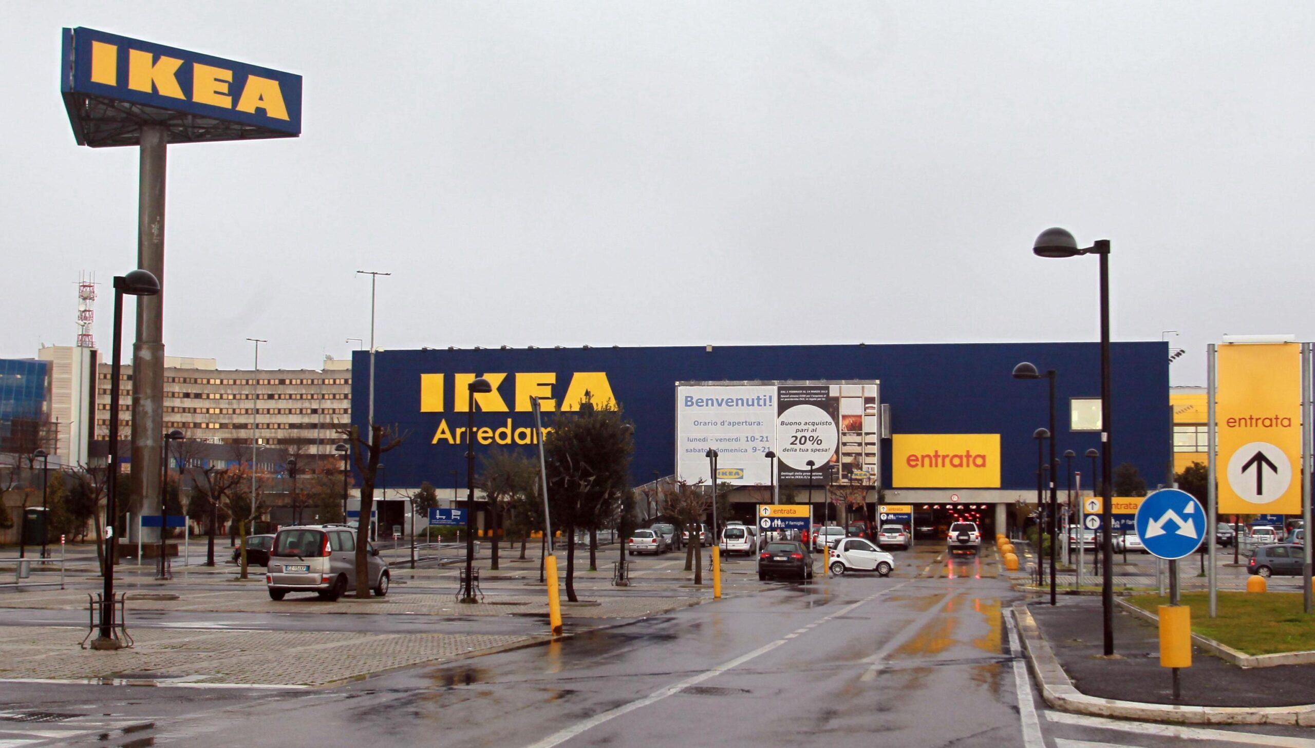 All’Ikea scatta lo sciopero, salta il tavolo sul contratto: lo stop in ...