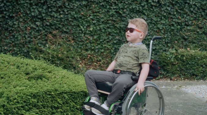 Ouders van Boet geven in Het Kinderziekenhuis update na dwarslaesie