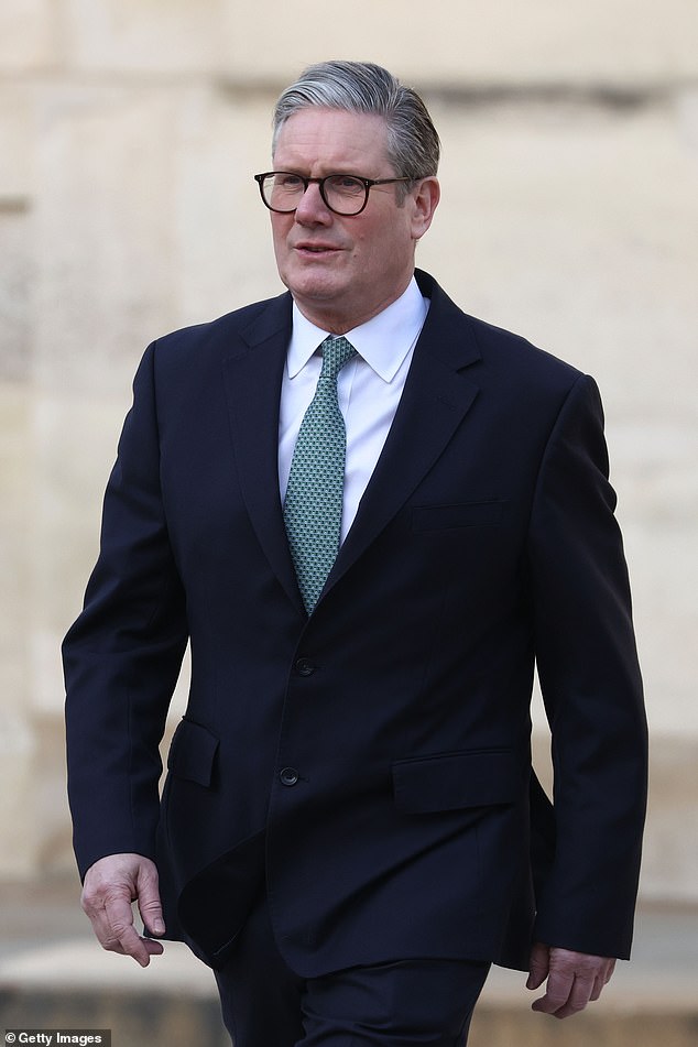 Starmer faces criticism over opposition to Palestinian asylum claims