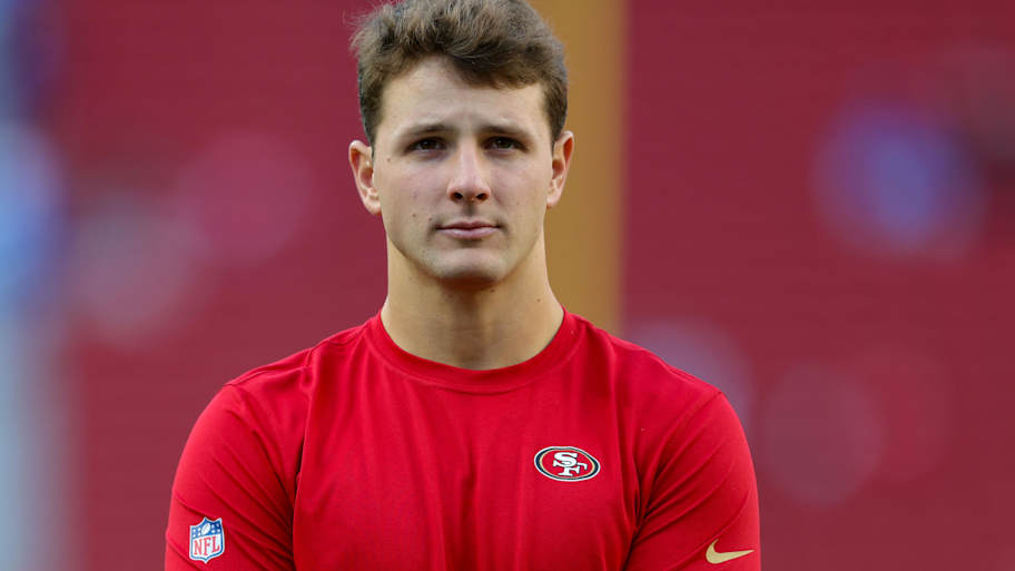 Brock Purdy look like nerdy little brother in 49ers’ Cabo vacation ...