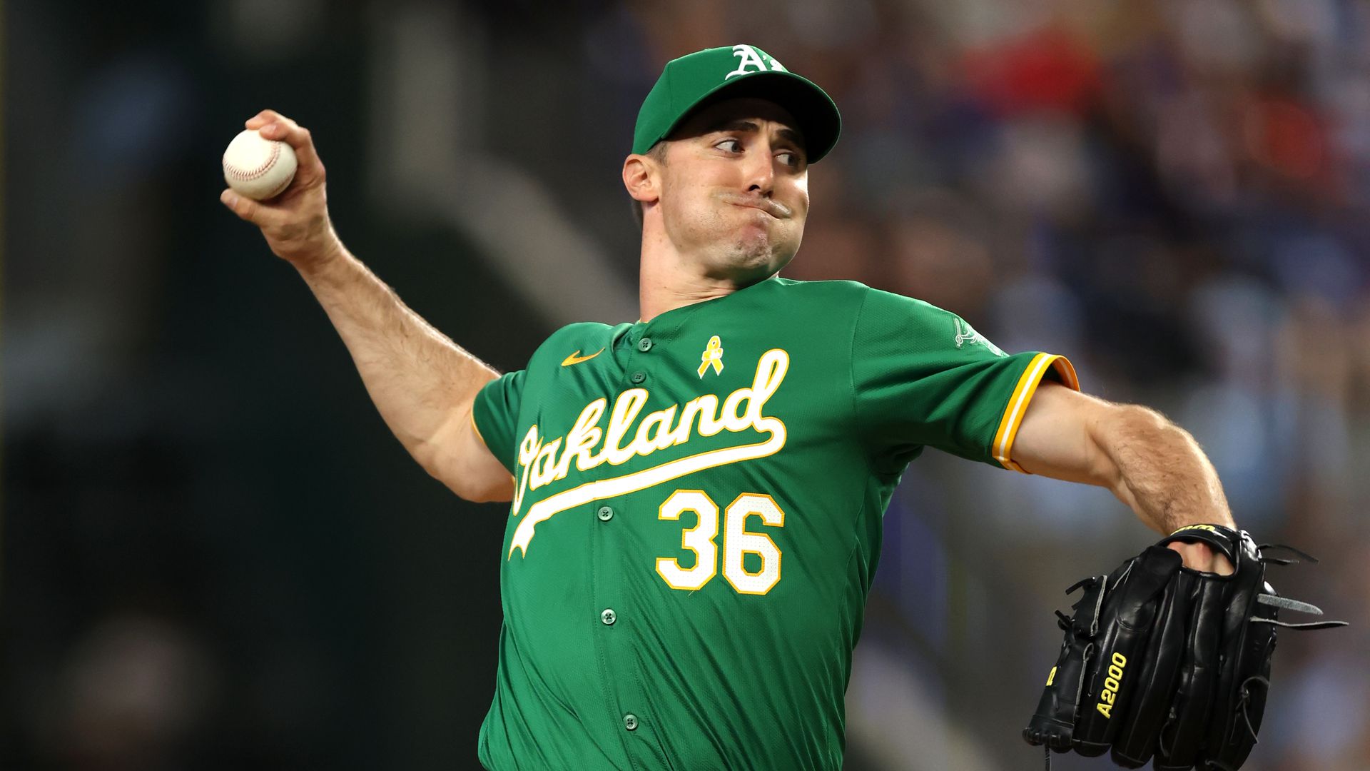 Royals sign veteran pitcher Ross Stripling to a minor league deal