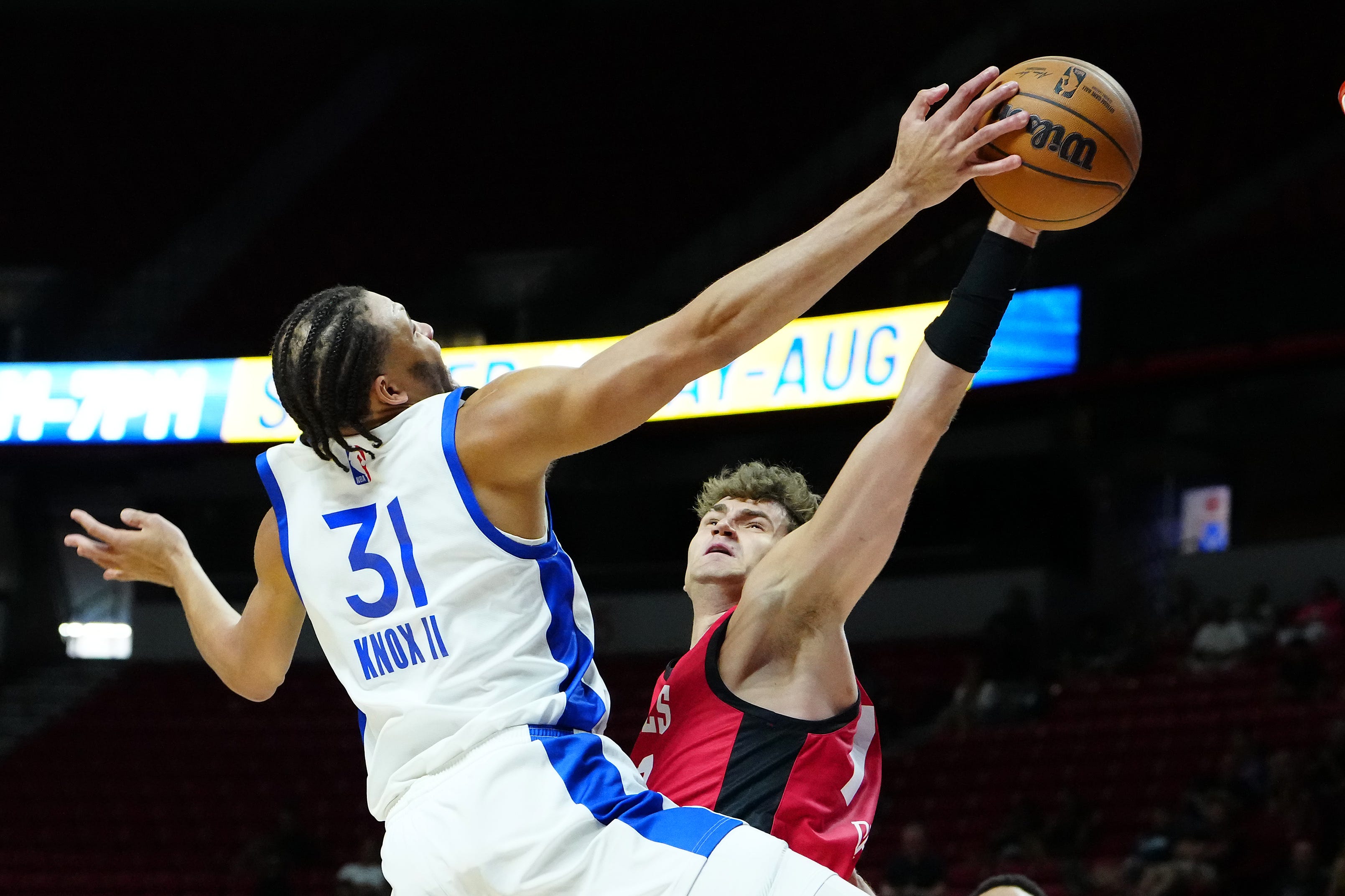 Warriors sign pair of players from G League to 10-day contracts