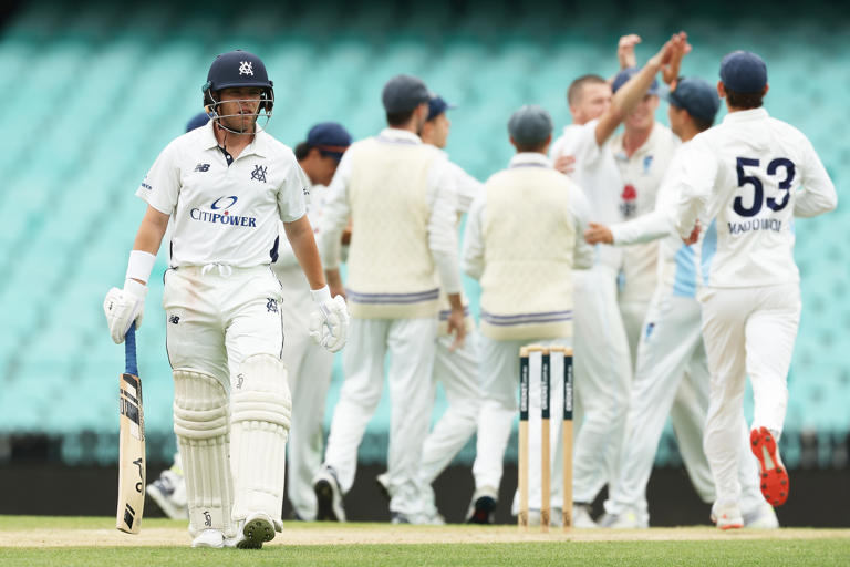 Boland's 10-wicket haul in vain as teammates fail to deliver