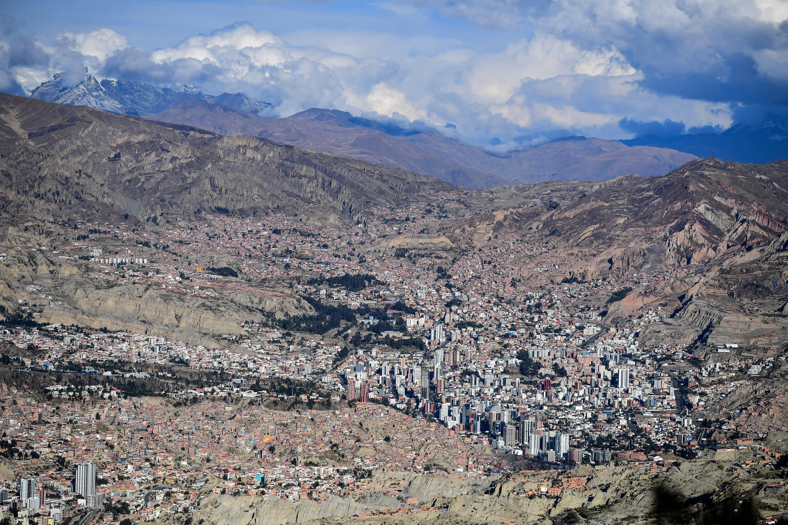 Exploring El Alto, the highest city in the world