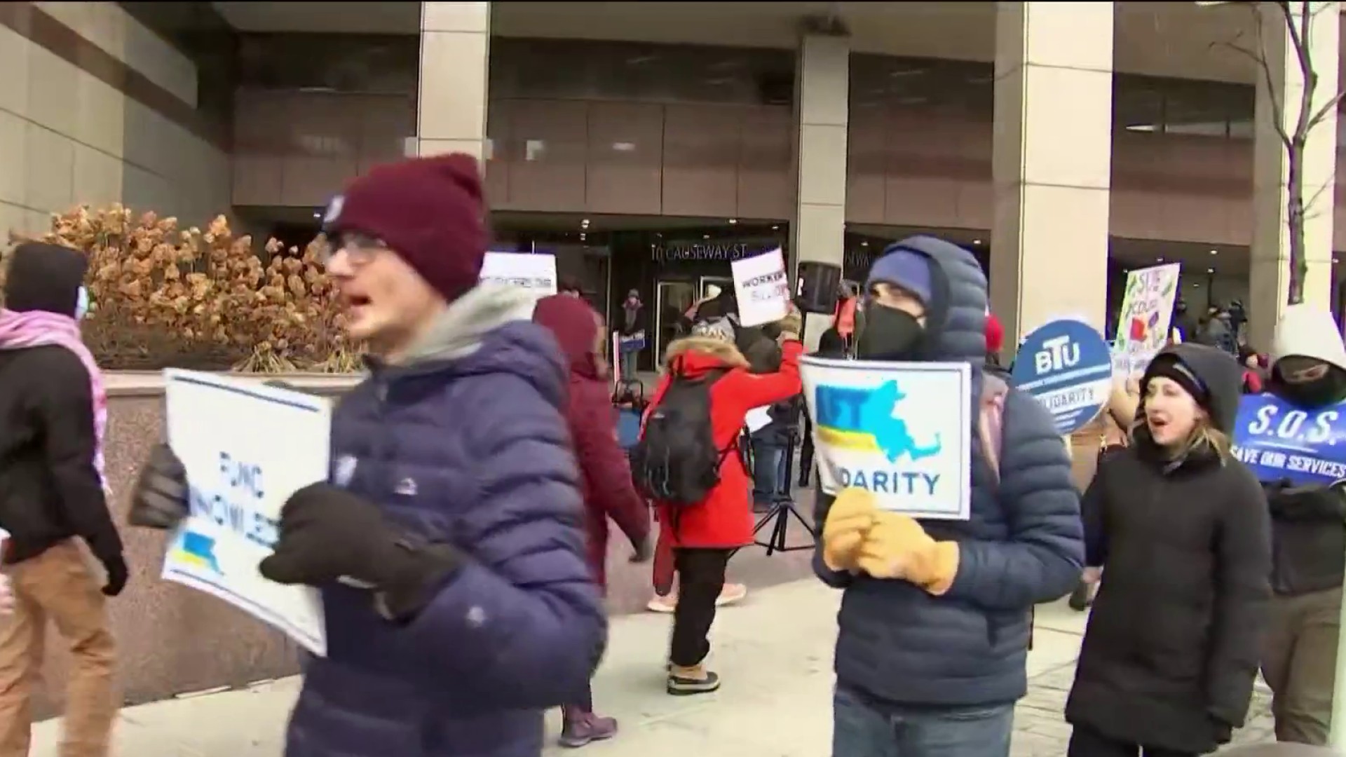 Former federal workers speak out over sweeping federal layoffs