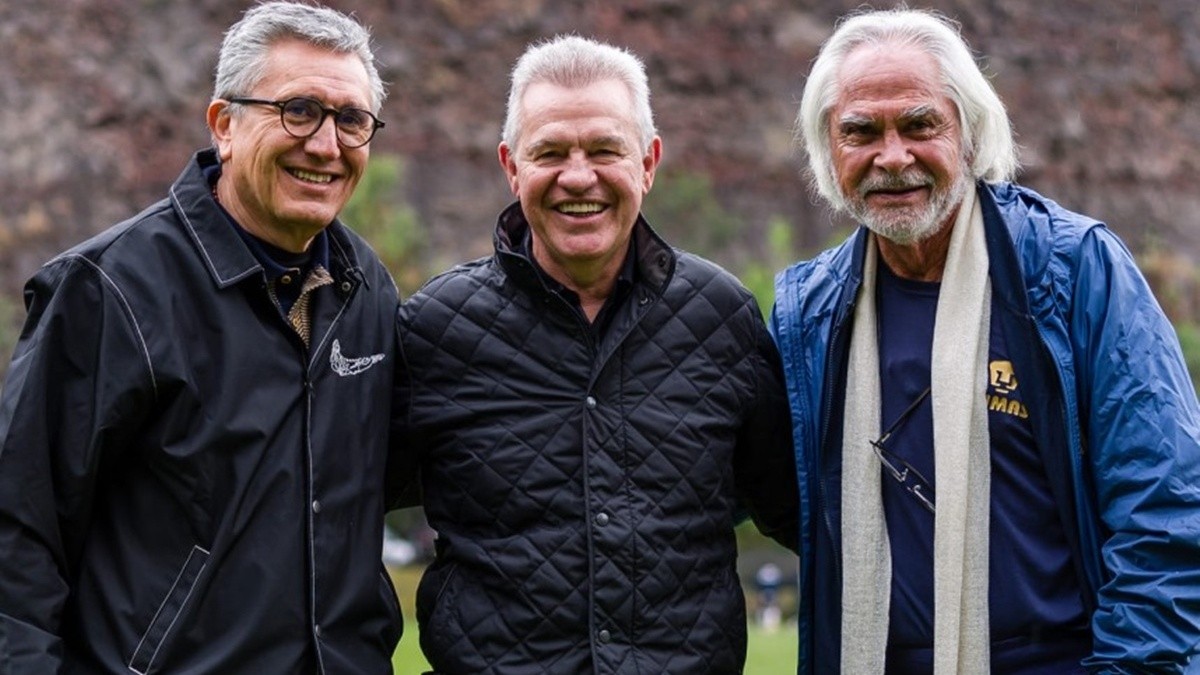 Javier Aguirre visita a Pumas y refuerza vínculo con jugadores ...