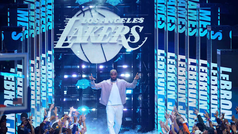 LeBron James Made NBA History In Hornets-Lakers Game