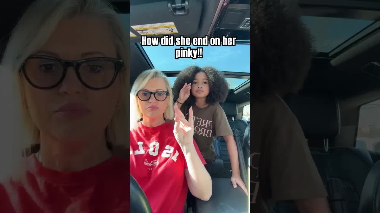 Funny Kid's Reaction in the Car