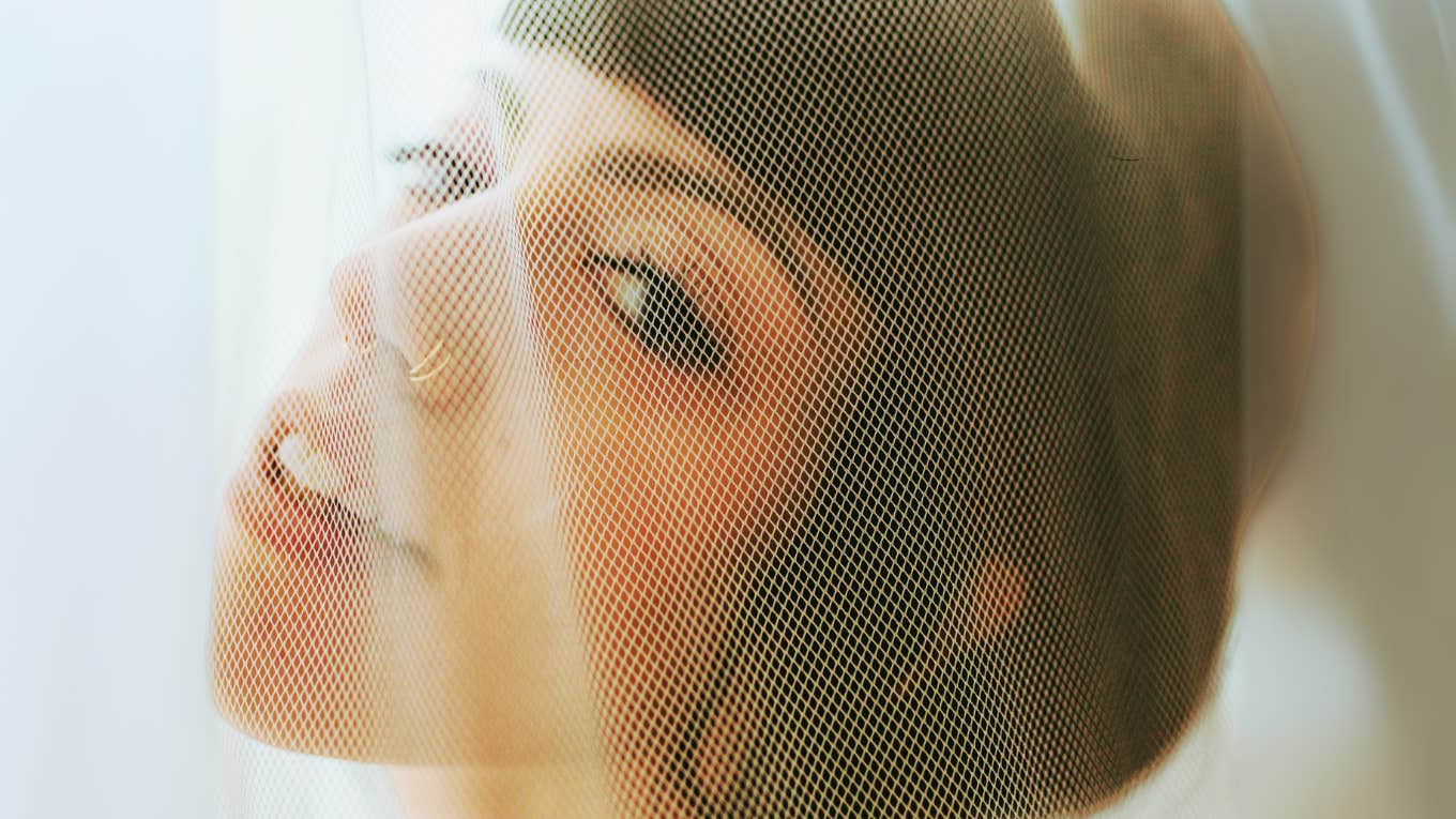 6 Odd Signs Of A Highly Appealing Person, According To Psychology