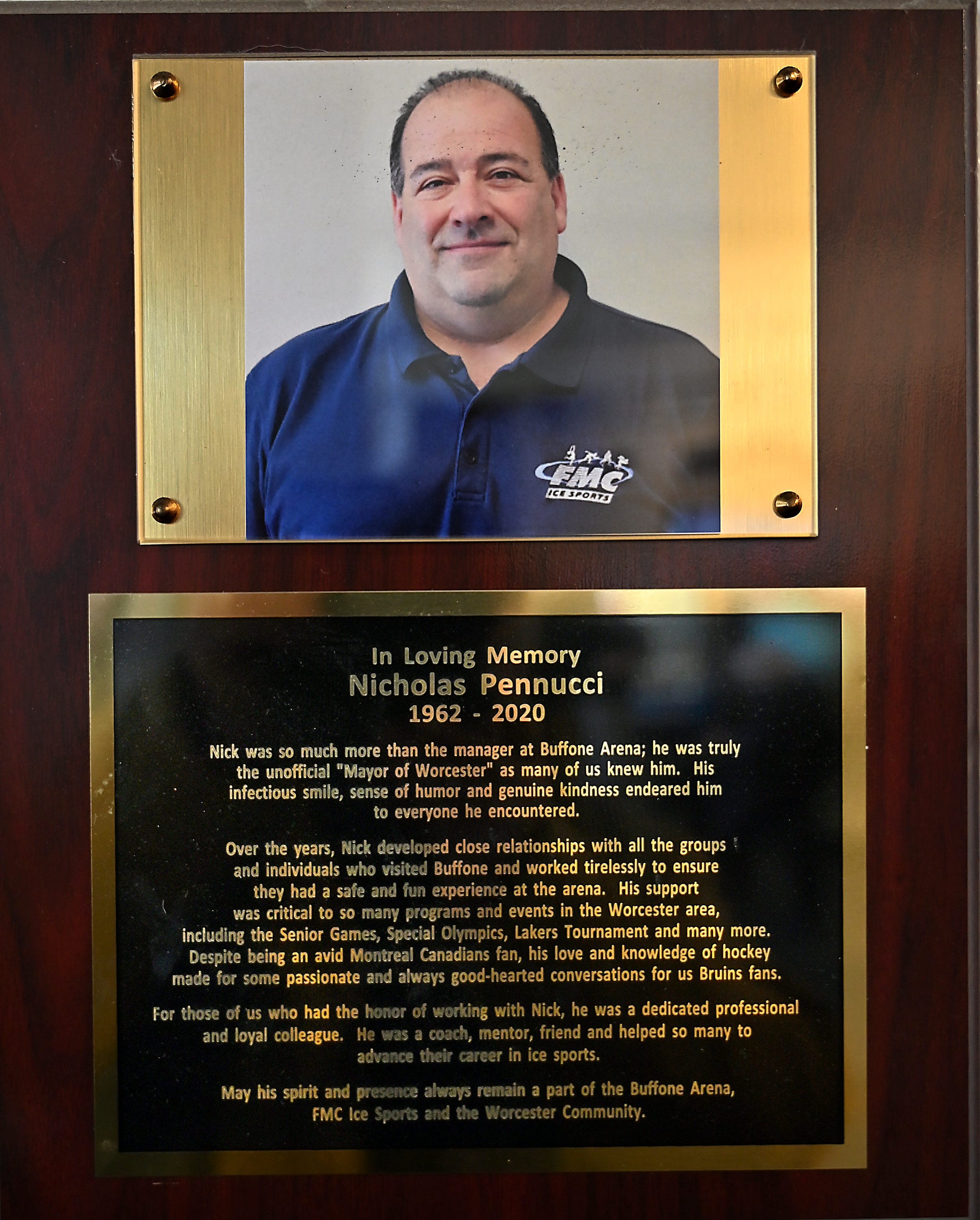 'He’s smiling up in heaven': Grafton, Worcester hockey host Pennucci ...