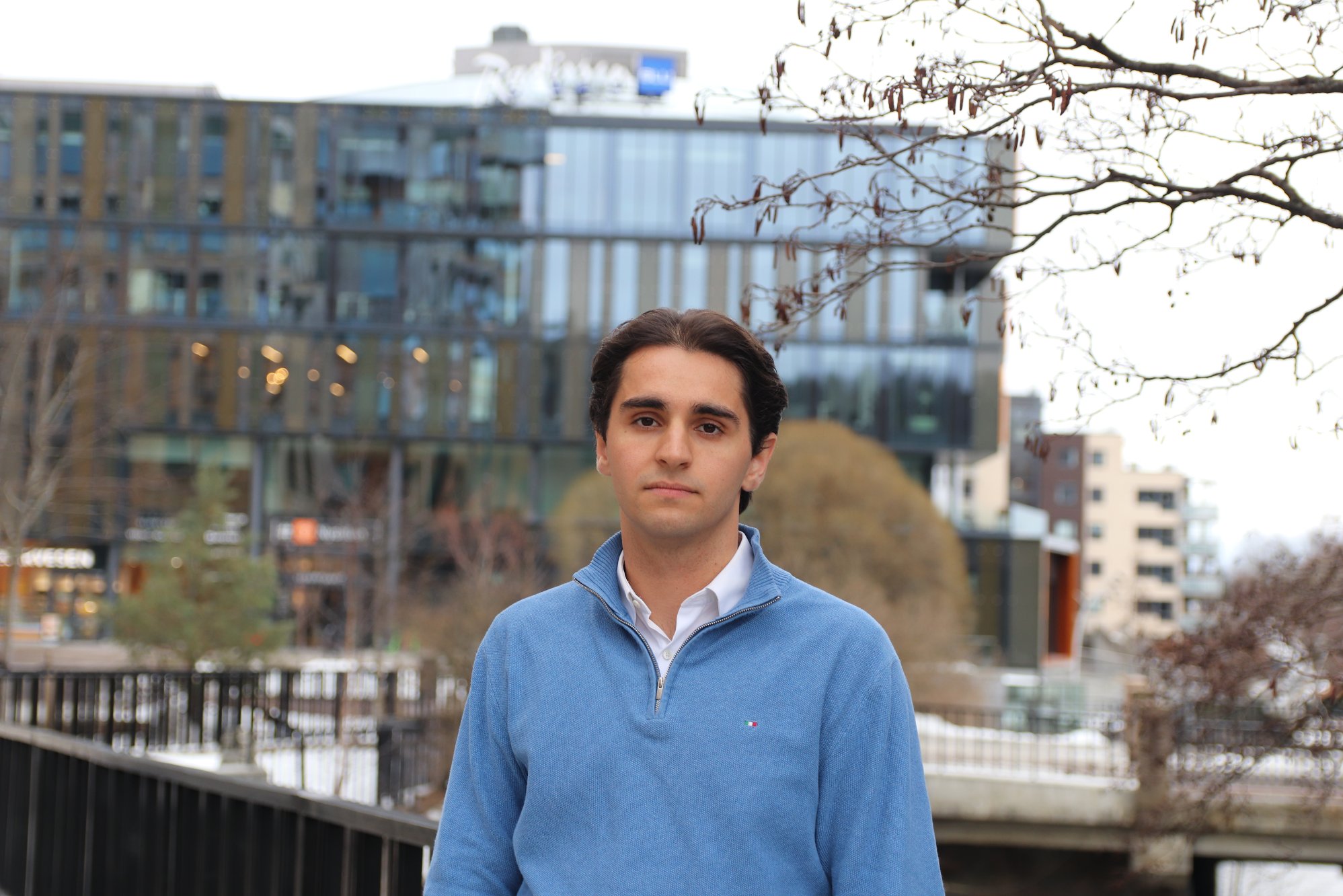 Ber deg gi opp en fridag for Forsvaret: – Må jobbe for friheten