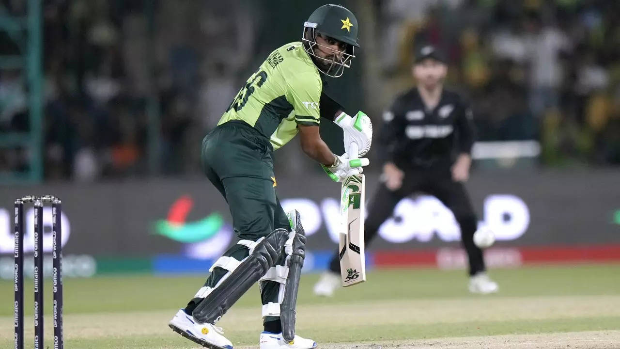 Babar Azam’s Patriotism Questioned After Pakistan’s Collapse: 'Mulk ...
