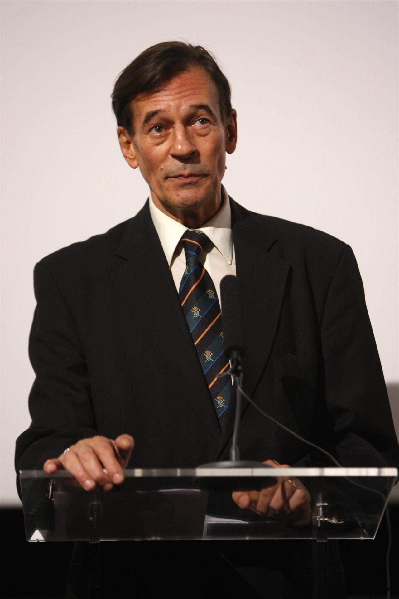 Muere el actor Tony Isbert a los 74 años