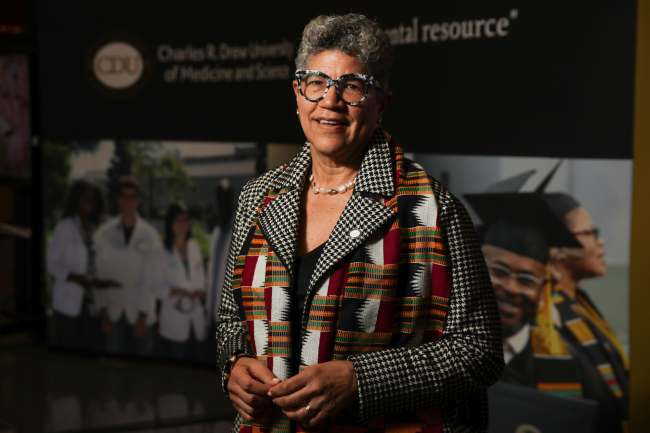 Black Women Leading the Charge in Healthcare: Meet 3 Pioneering Doctors ...