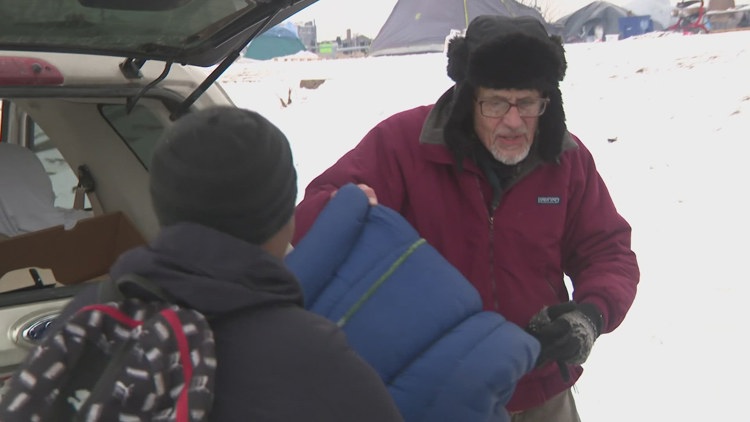 Concerned outreach team hits St. Louis streets to help people without ...