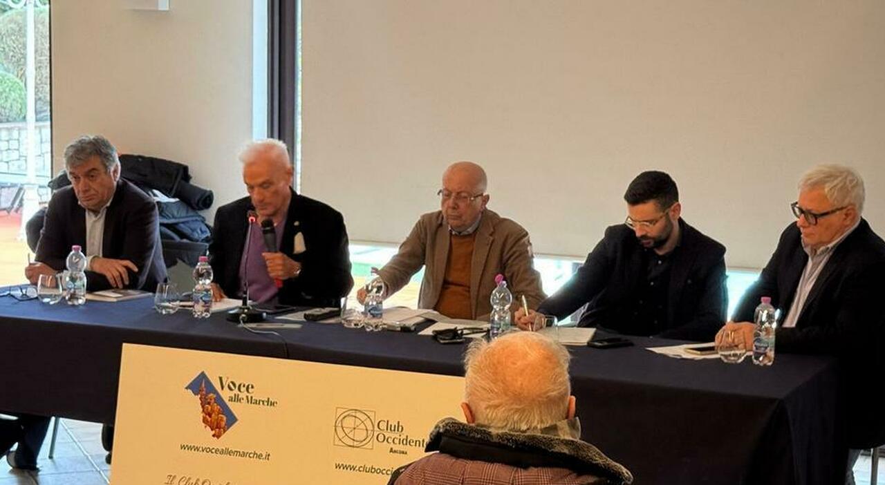 Lo scatto di Caporossi, l'ex dg di Torrette contro il centrodestra ...