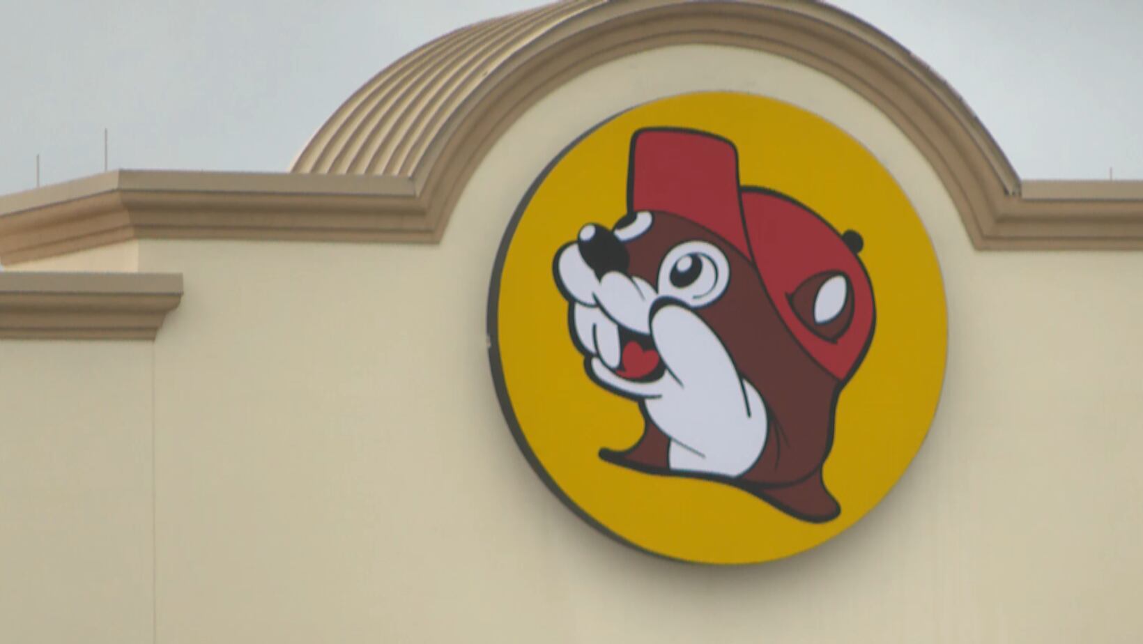 Beaver logos now on display at Mississippi’s first Buc-ee’s site