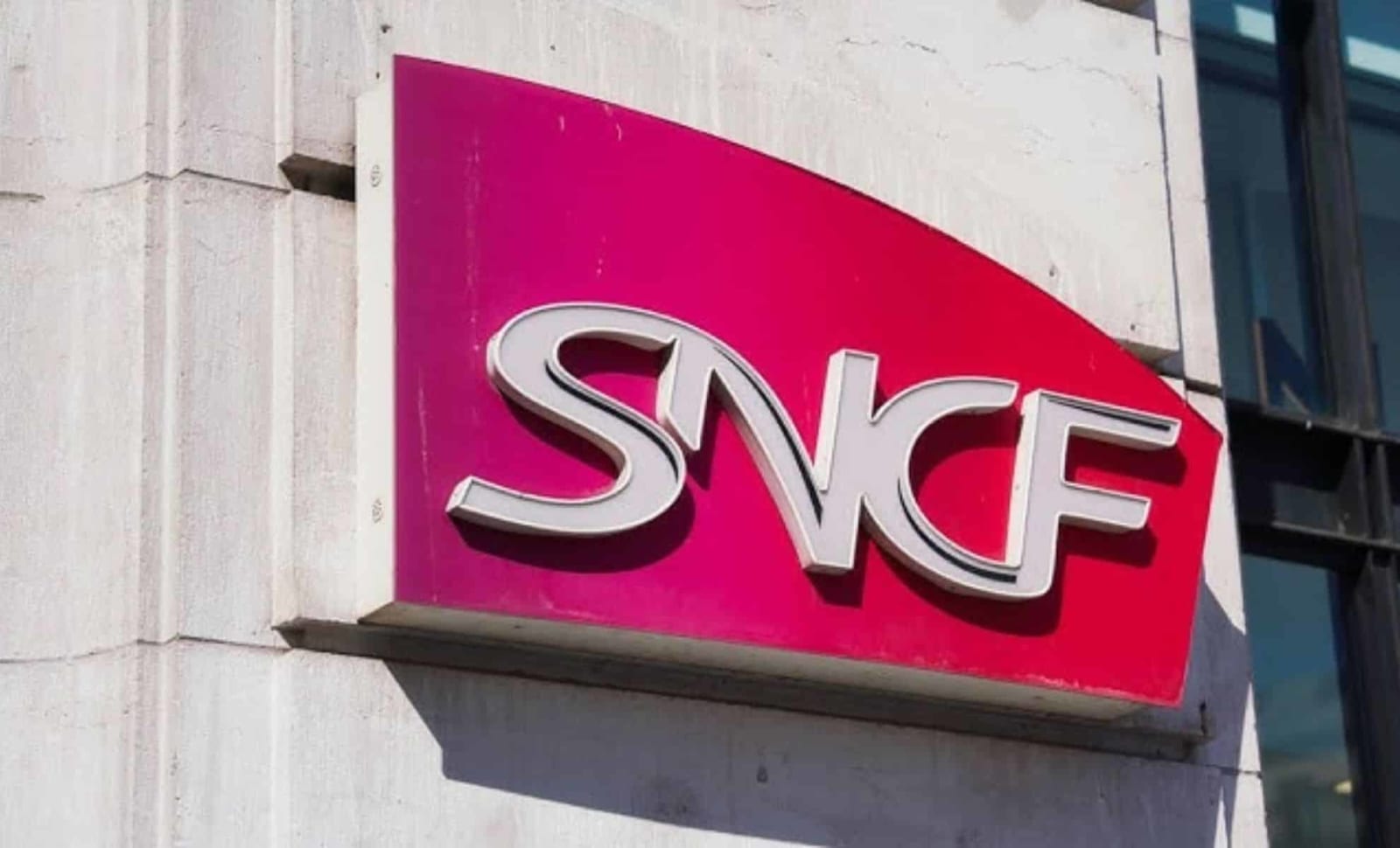 SNCF : qui peut bénéficier de la carte famille nombreuse offrant jusqu ...