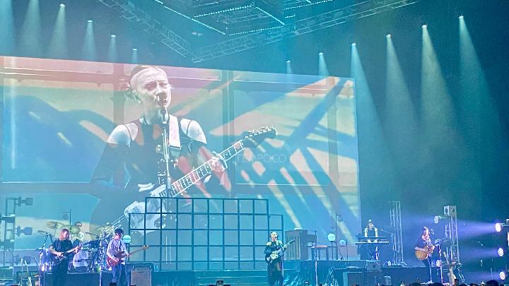 Upaya NIKI Bangkitkan Perasaan Masygul kala Konser di Jakarta