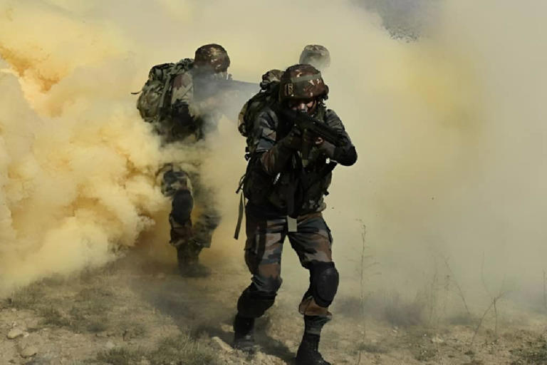 From LoC, LAC to counter-insurgency grids: How Indian Army troops fight ...
