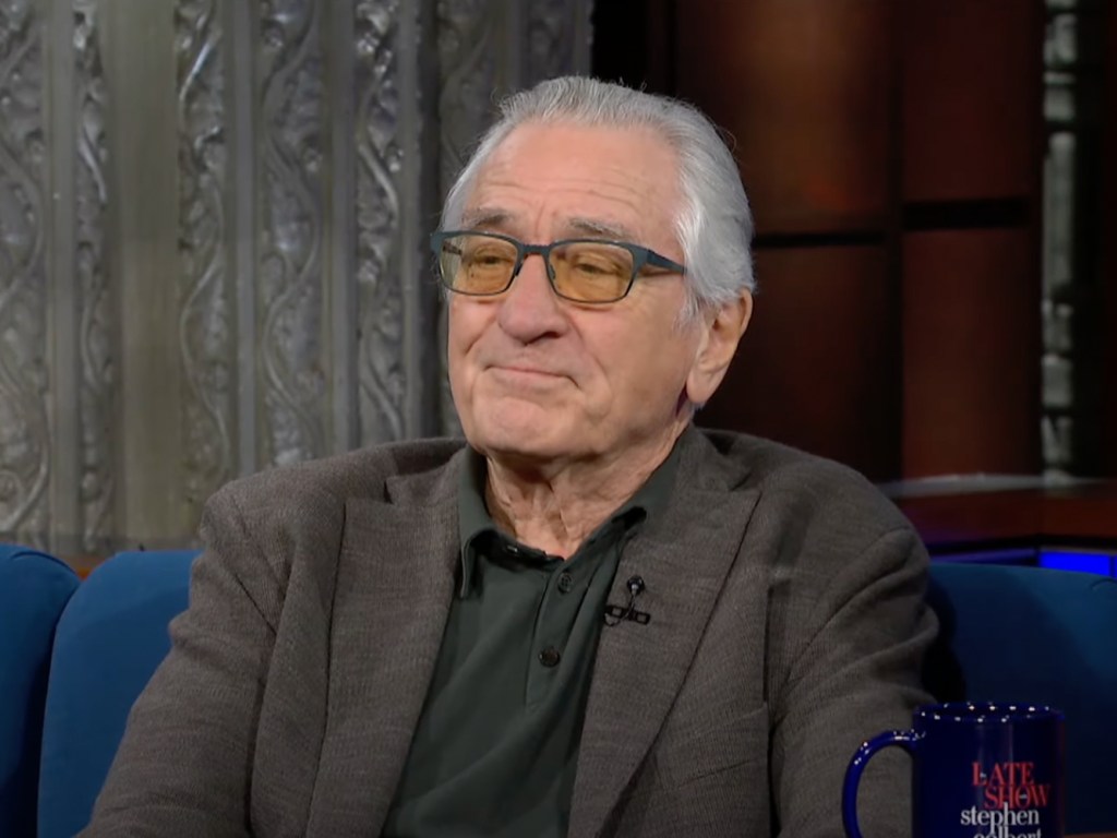 Robert De Niro Counts the Capitol Police Among His Heroes