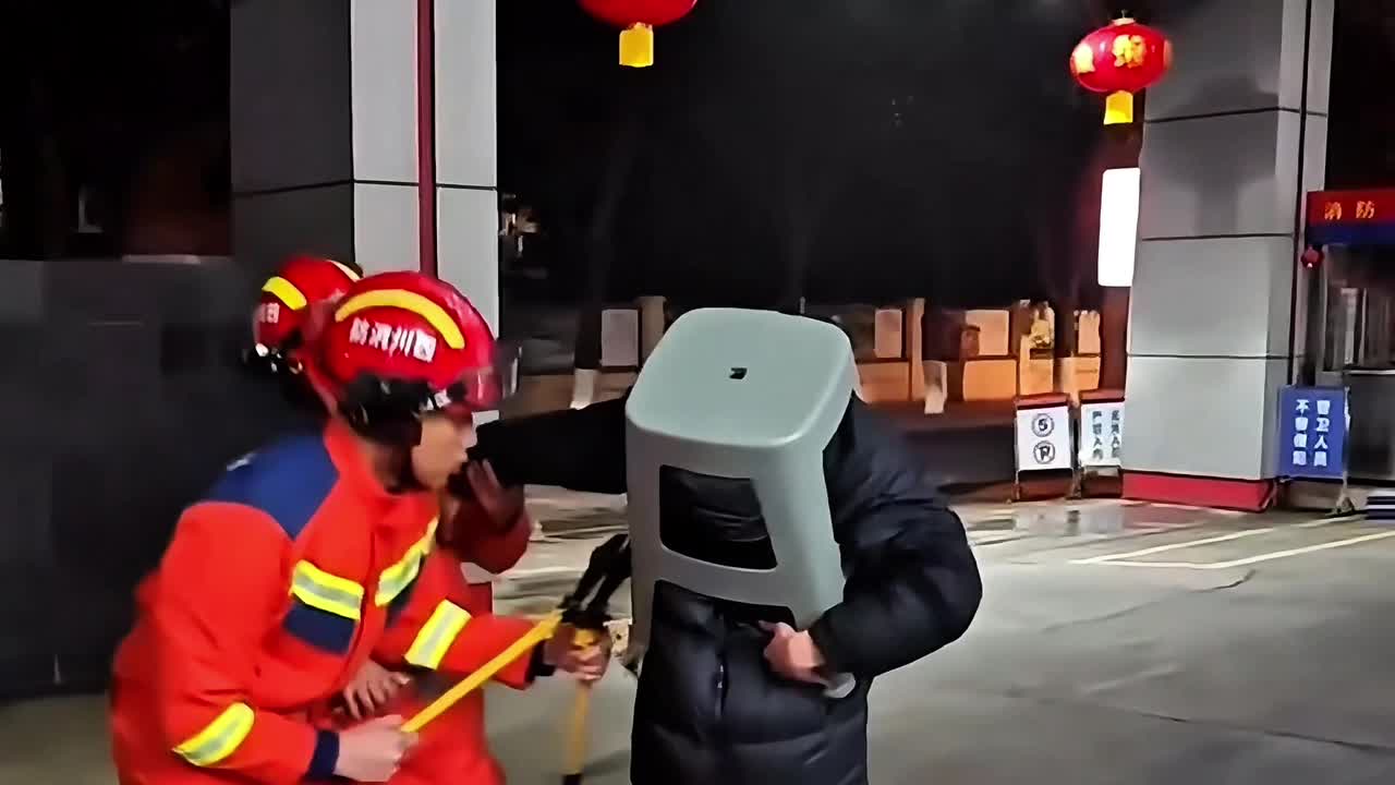 Chinese man gets head stuck in plastic stool after copying viral video ...