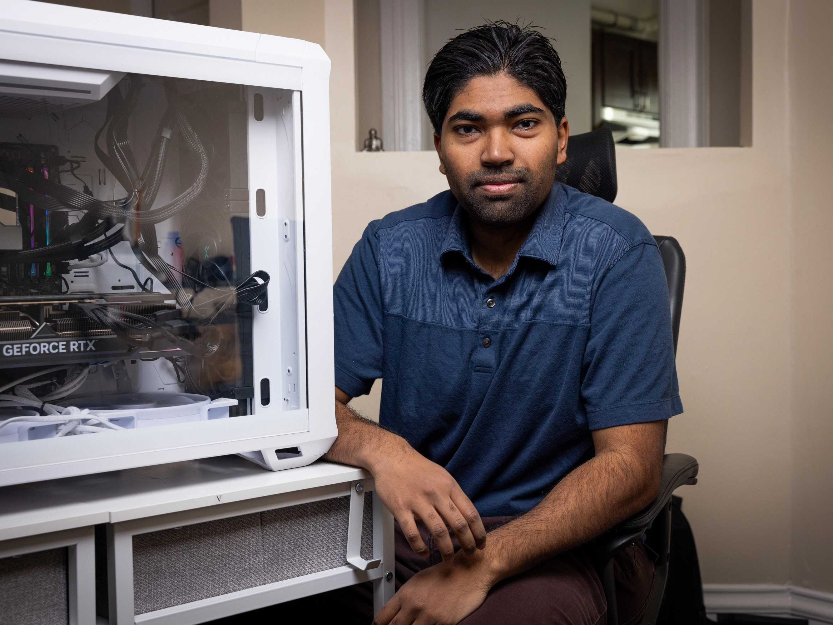 This 23-year-old AI startup founder raised $7 million from investors ...