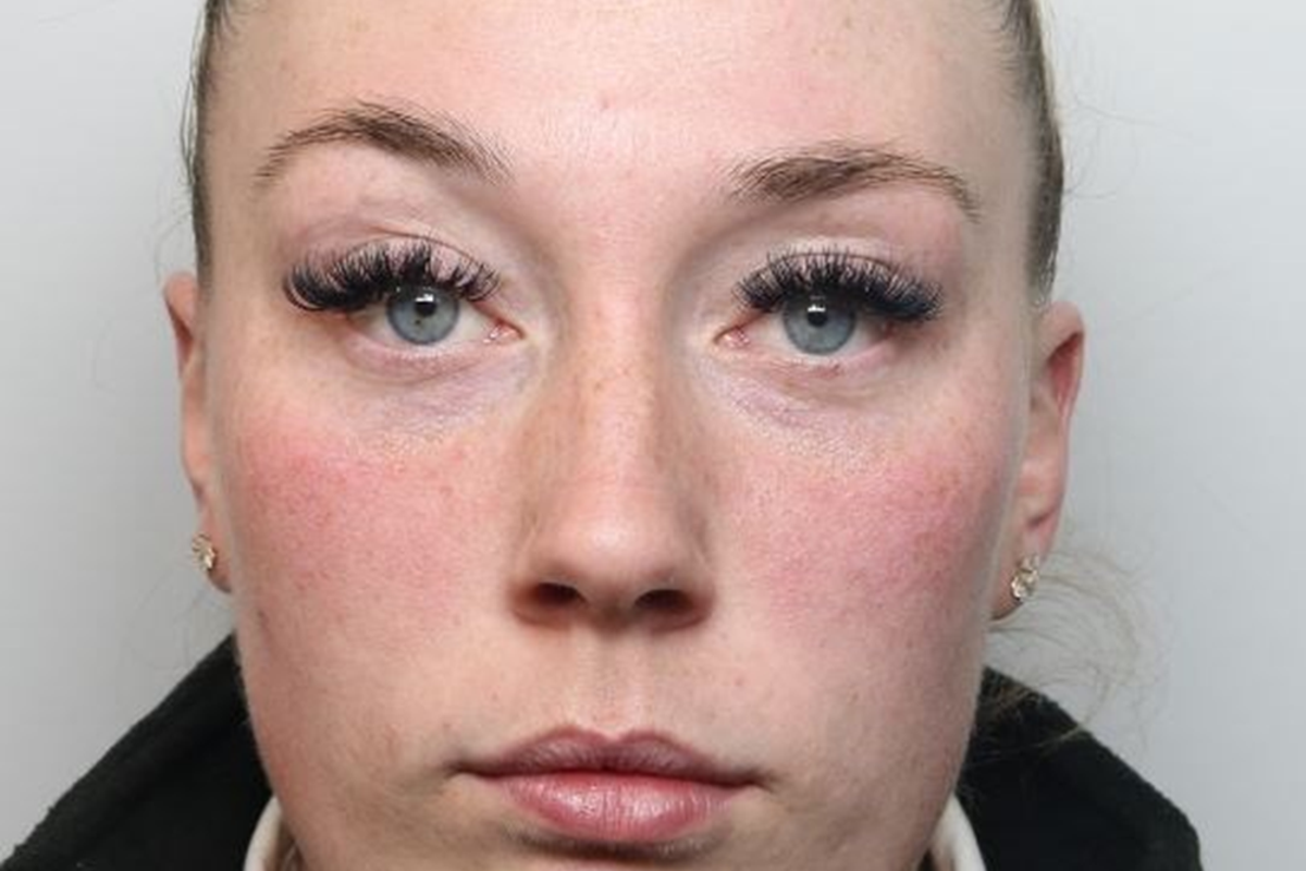 Prison officer jailed for kissing inmate and sending ‘flirtatious’ messages
