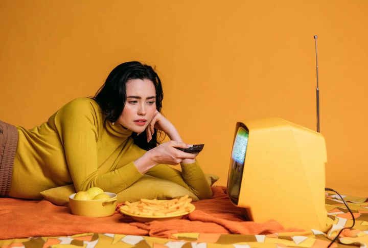 10 Ways Watching Too Much TV Can Affect Your Brain And Body