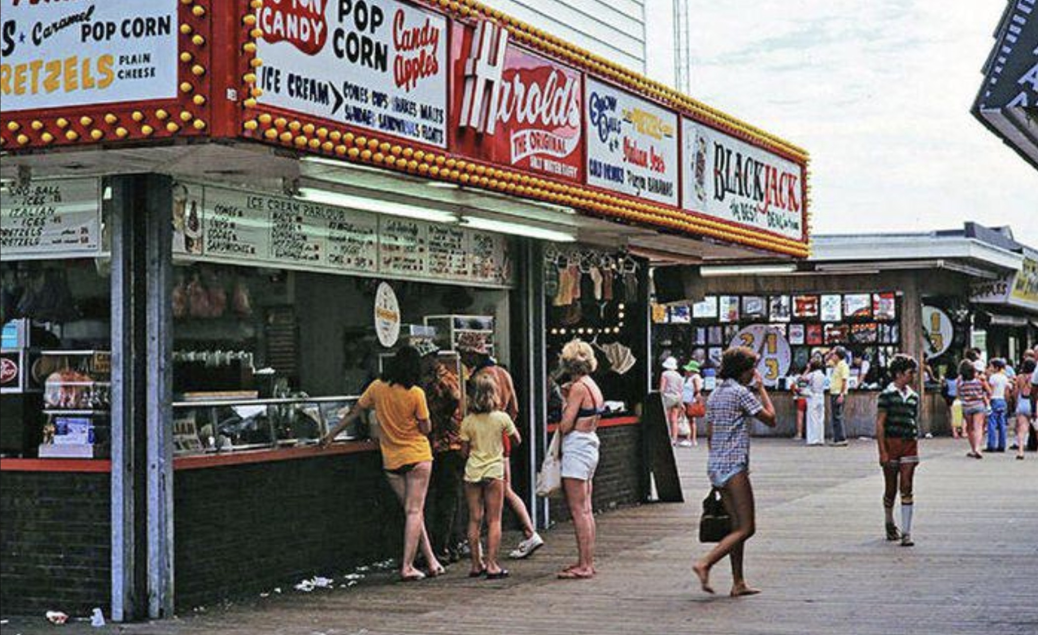 25 Photos Of Life In 1975 The History Books Skipped