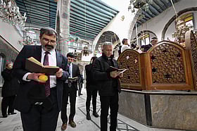 Syrian Jews say held first group prayer in decades in Damascus synagogue