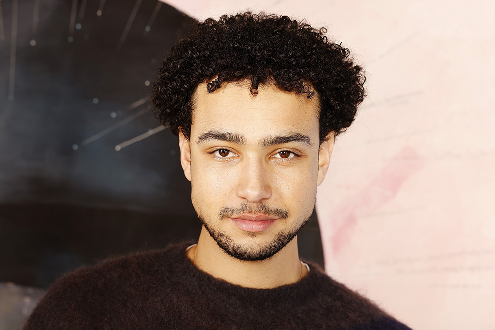 Archie Madekwe on Going From ‘Saltburn' Survivor to Preyed-Upon Music ...